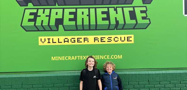 Minecraft Experience: Villager Rescue | Picniq